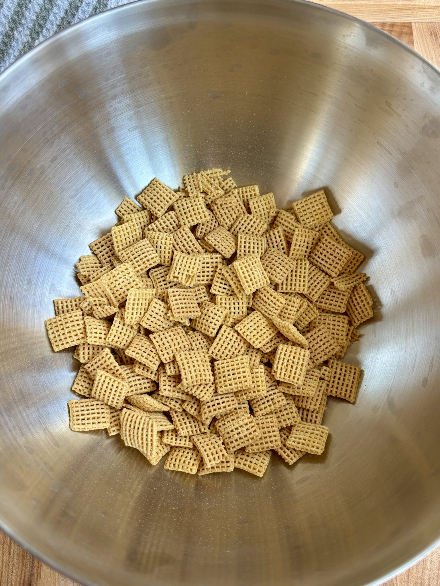 Savory Snack Mix (Cheesy Honey Mustard) - thehomechefmomma.com